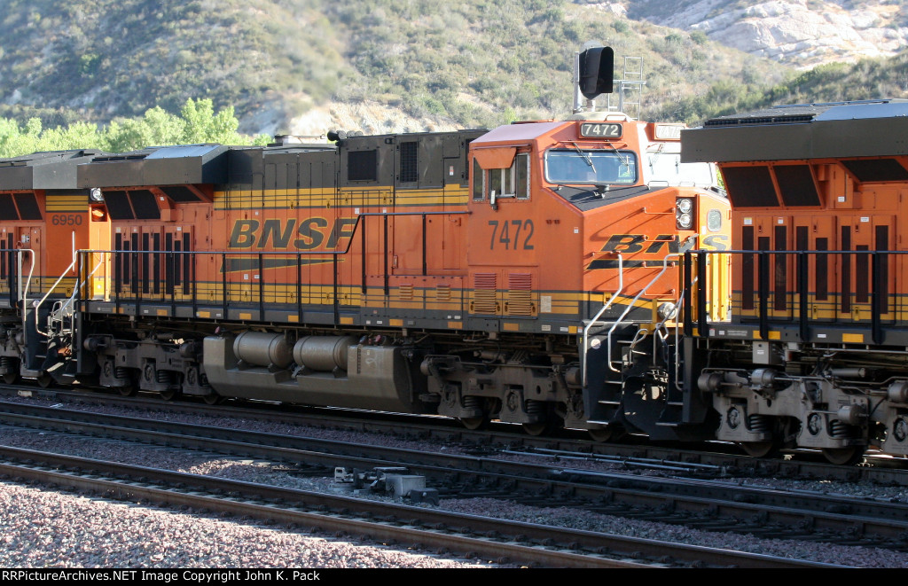 BNSF 7472